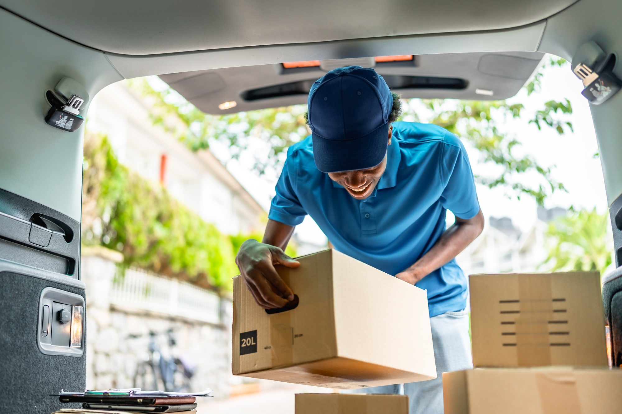 Package Delivery Boom: Why On-Demand Couriers Are the Future – Movia